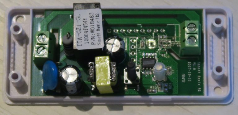 Sonoff Basic R2 Interruttore WiFi Italia Istruzioni deviatore e ...