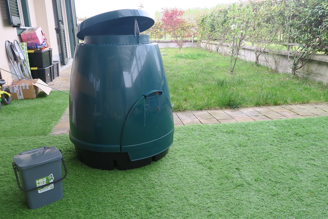 Compostiera domestica cos'è e come funziona il composter