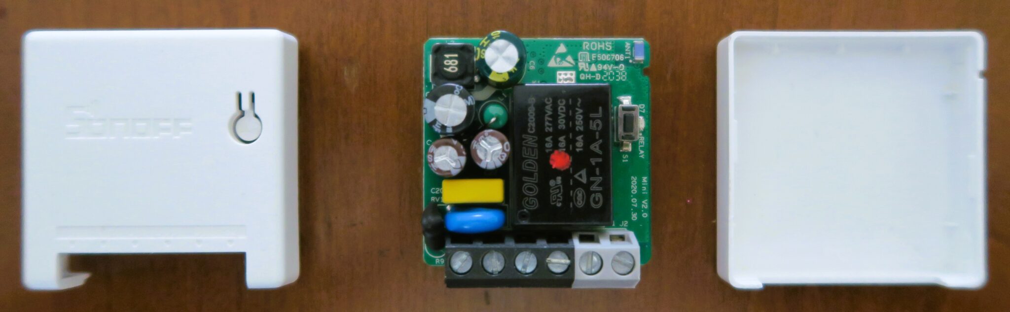 Sonoff Mini R2: guida e schema interruttore, deviatore, relè e pulsante
