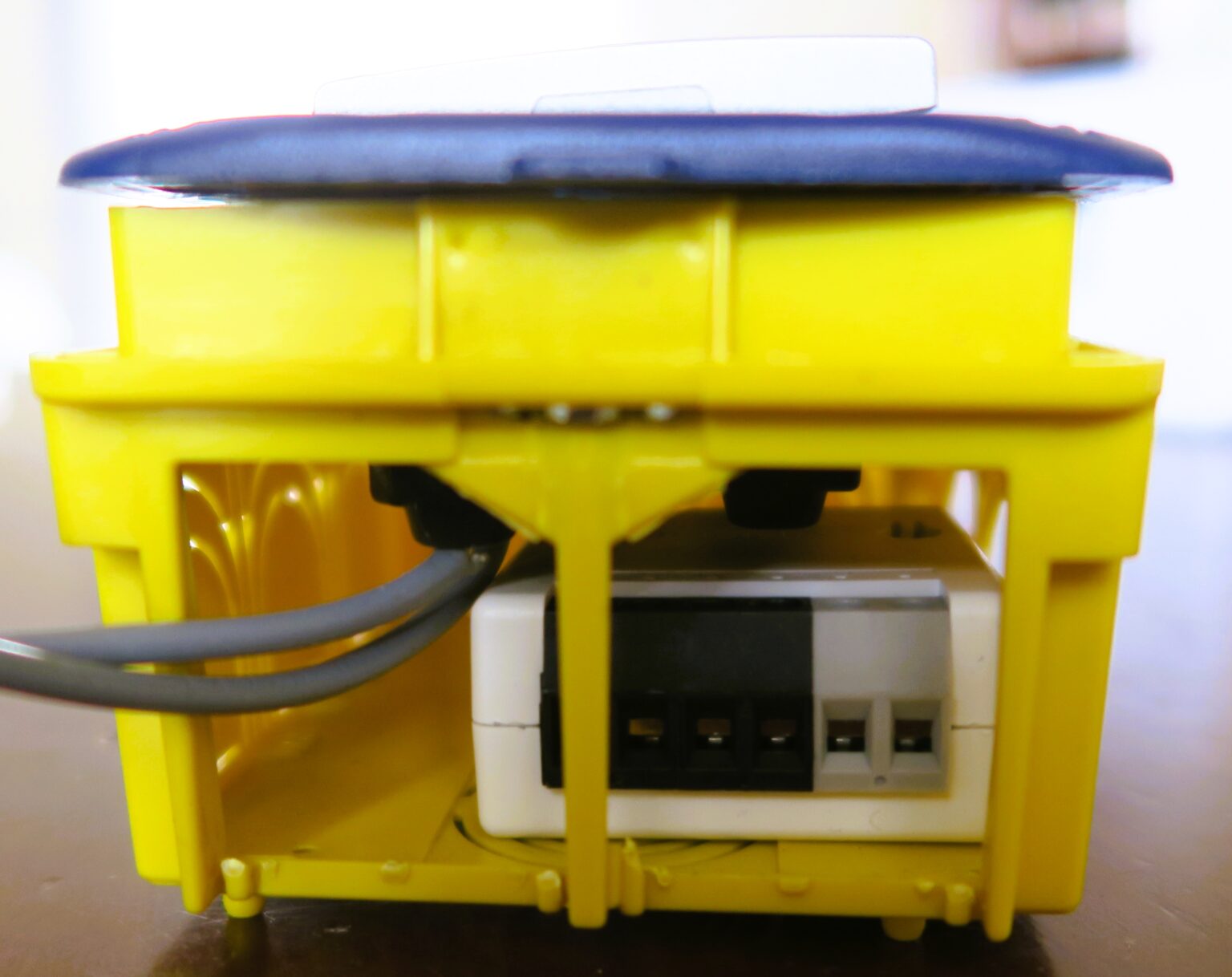 Sonoff Mini R2: guida e schema interruttore, deviatore, relè e pulsante