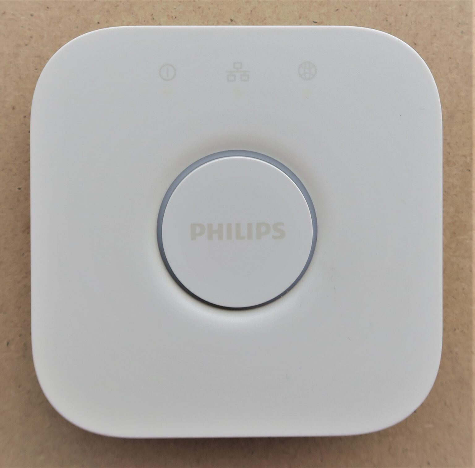 Philips Hue Bridge: guida e test completo hub Zigbee - La mia Casa ...
