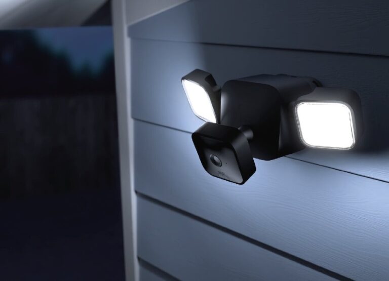 Blink Outdoor vs EZVIZ vs Arlo vs Reolink: telecamera da esterno a batteria